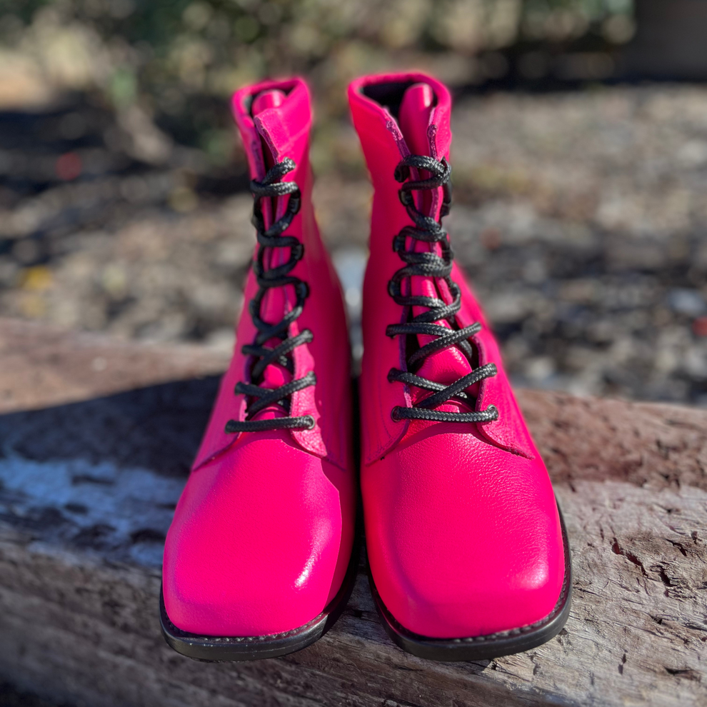 Women’s Pink Lace-Up Boots – Full Potential Goat Tying